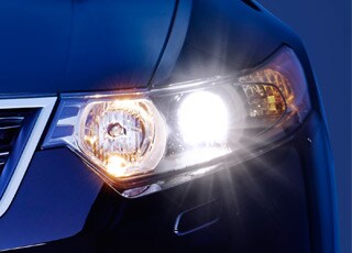 LED Driving Lights - LED Car Lights | Philips Automotive Lighting